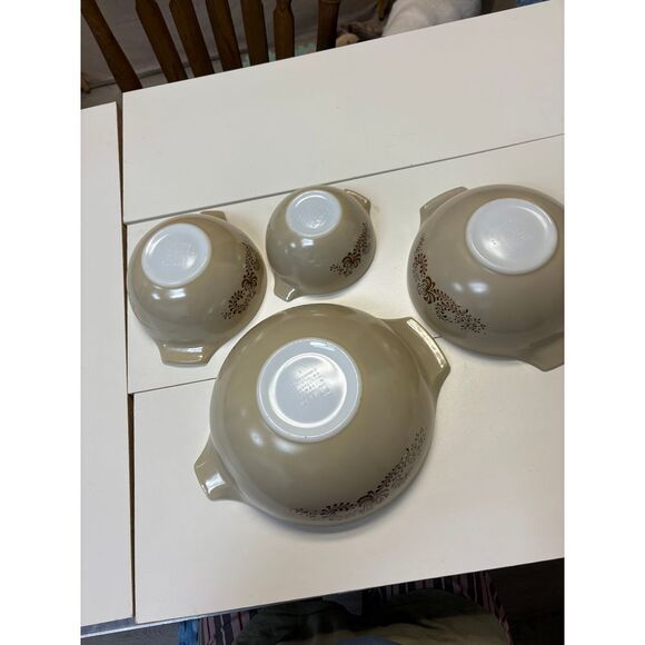 Pyrex | Kitchen | Htf Rare Pyrex Homestead 4 Nesting Mixing Bowl Set ...